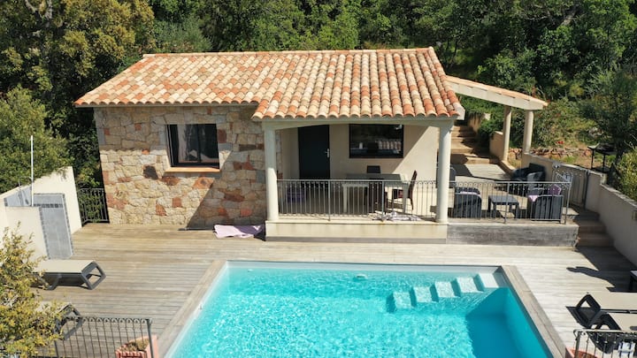 Maison De Style Avec Piscine Privée - Zonza