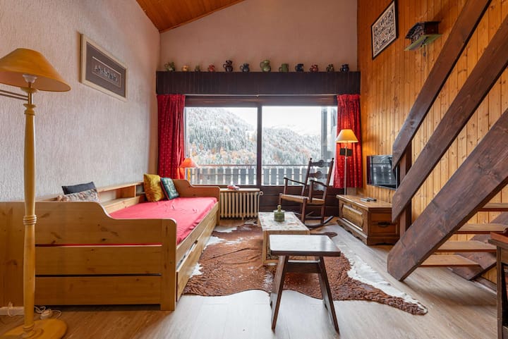 Authenticity And Comfort Close To The Slopes - La Clusaz