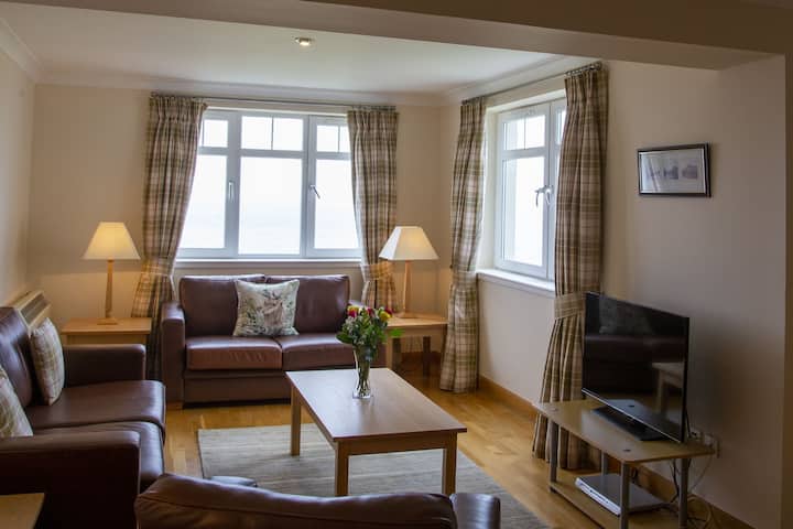 15 Links Apartments - Brora