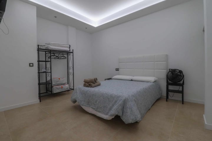 Hz3102 Apto Con Dormitorio Independiente Y Terraza - Lanzarote
