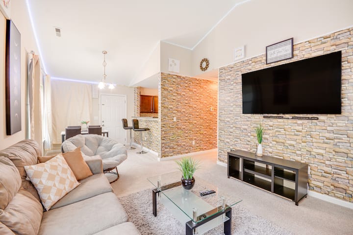 4 Mi To Hpu: Pet-friendly Home W/ Yard! - High Point, NC