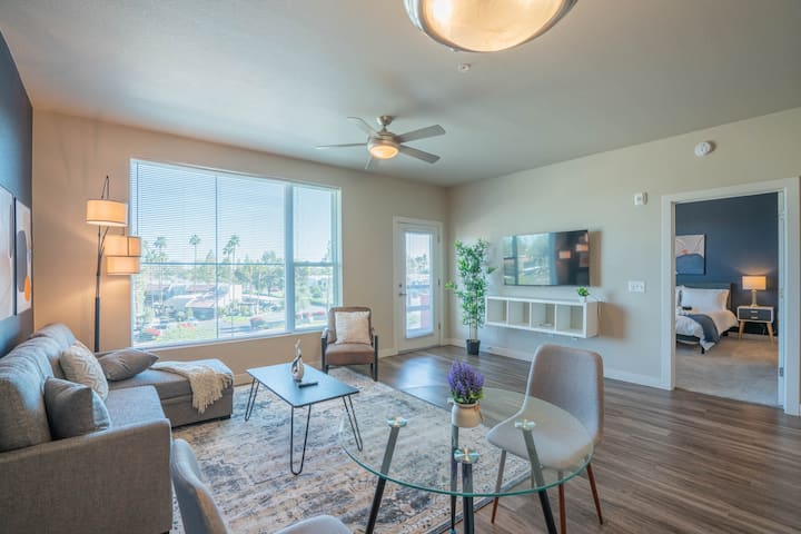 Near Tpc & Dt Tempe | Pool,gym,balcony,w/d,parking - 坦佩