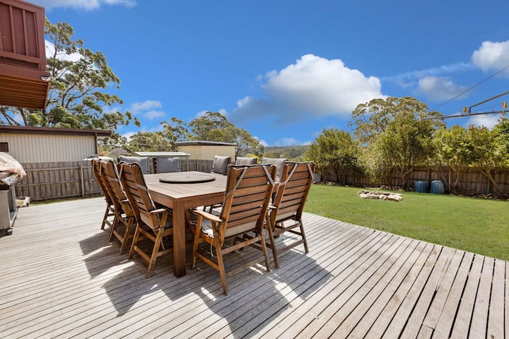 Harmony - 4br Retreat, Pet-friendly, Deck Area - Lakes Entrance