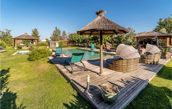 3 Bedroom Amazing Apartment In Codognan - Gard