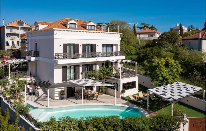 8 Bedroom Gorgeous Home In Zadar - Zadar