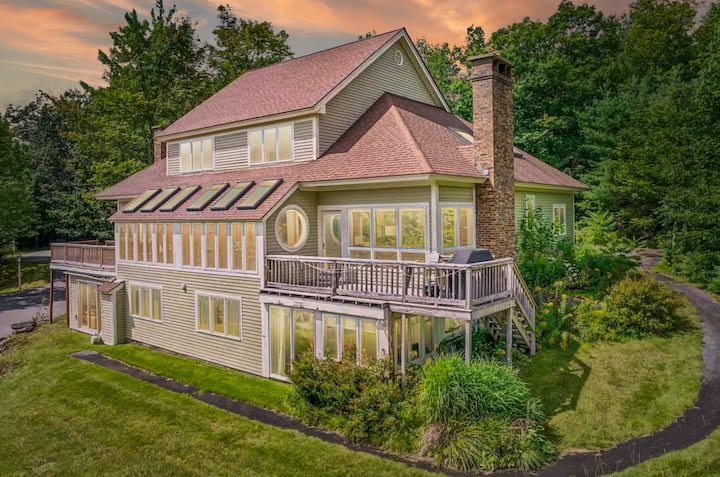 Mountain View Haus 4 Season Fun On Black Mountain - Jackson, NH