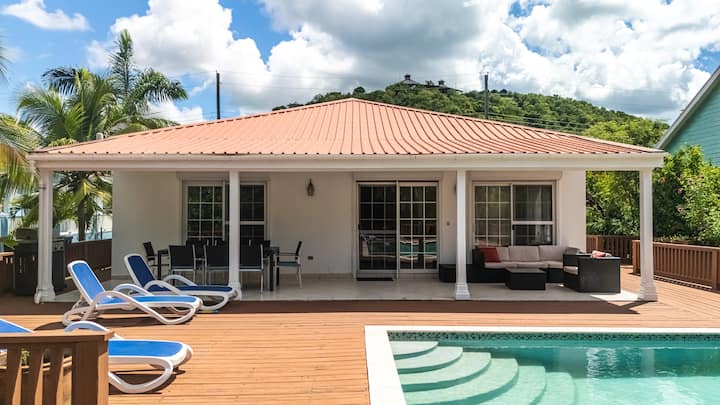 Tropical Caribbean Oasis - Antigua and Barbuda