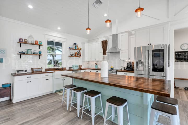 Paradise Found! - 3/2 Pool Home - North Captiva Island, FL