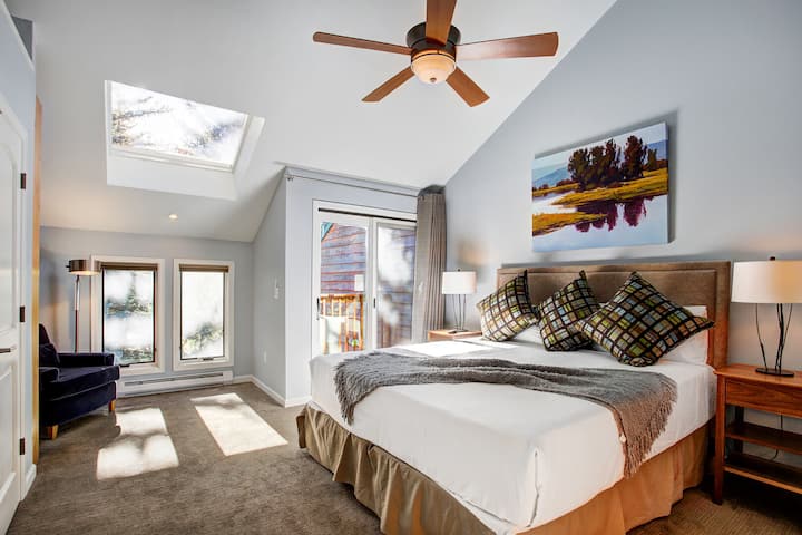 The Ten Mile Townhouse In Downtown Frisco - Frisco, CO