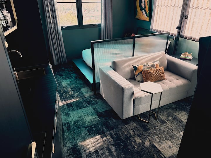 Hive | Designer Micro Apartment In Braddon - Canberra