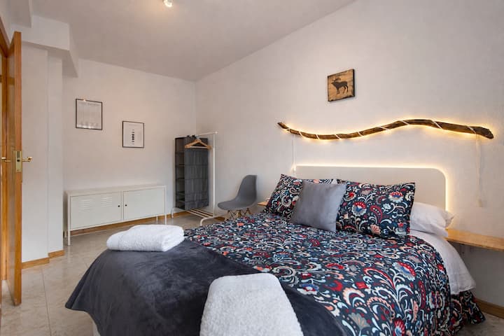 Treparriscos Home L Cine En Casa L Wifi L Vistas - Biescas