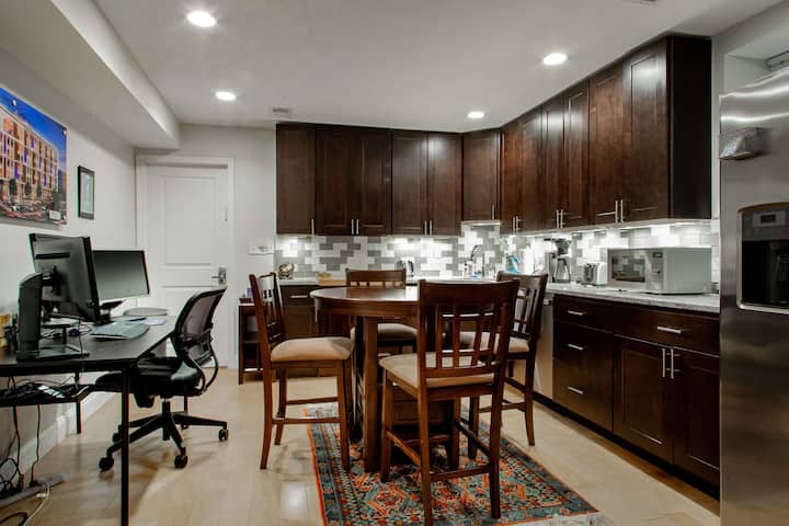 H St. Suite 2-br/union Station - Oxon Hill, MD