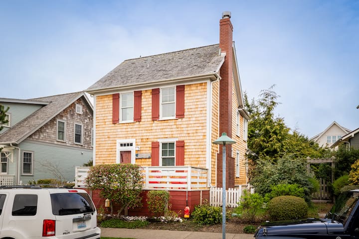 Seabrook's Ocean Shadow: Dog Friendly - Pacific Beach, WA