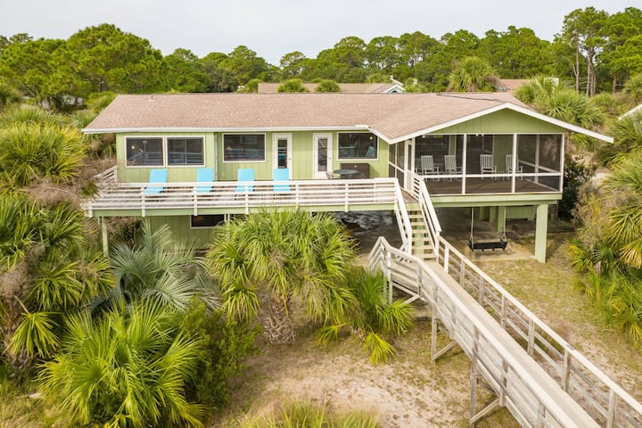 Oceanfront Home With Deck, Views, & Beach Access! - Fripp Island, SC