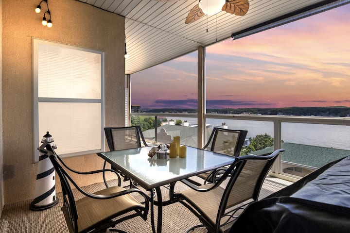 Prime Spot, Breathtaking Views, Nearby Attractions - Lake Ozark, MO