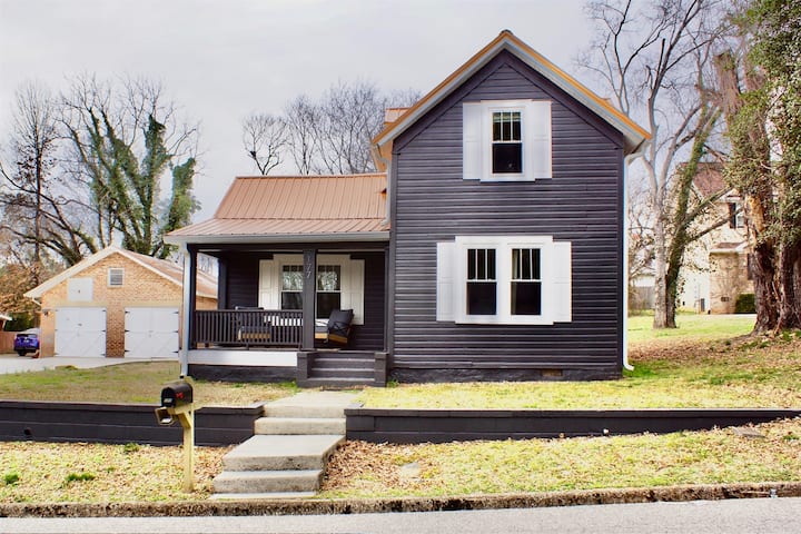 Getaway At This Charming Family Cottage - Dayton, TN