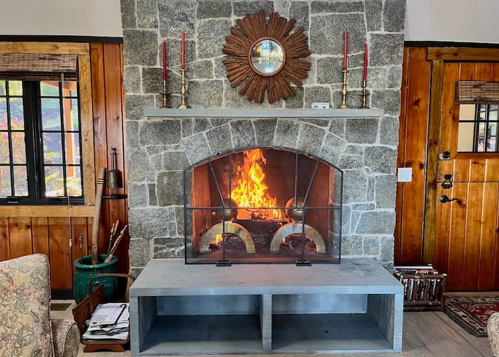Views Of Tom Ball Mtn, Stone Fireplace! - Great Barrington, MA