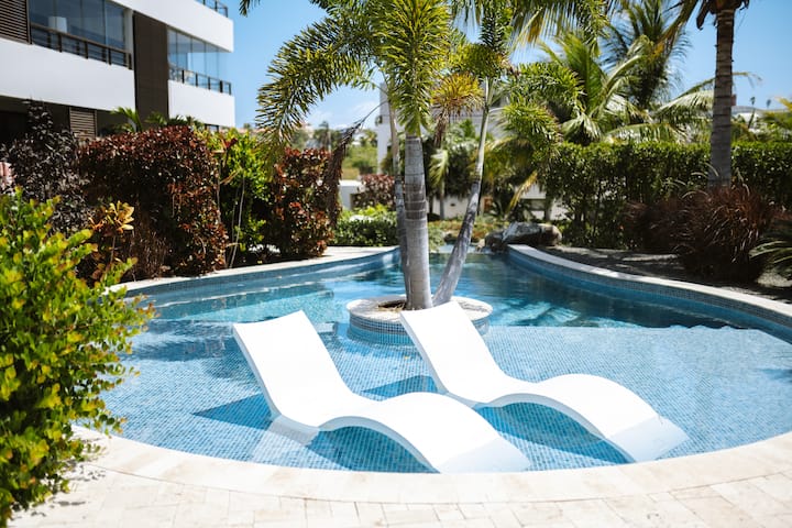 Luxury Apartment With 2 Pools & Tropical Garden - Curaçao