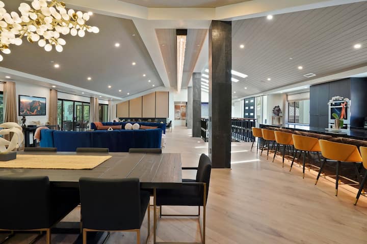 Luxury Retreat 7bed/6.5bath/pool/6k+sqft - San Rafael