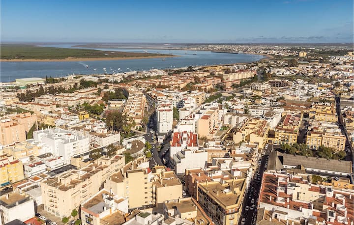 Cozy Apartment In Sanlúcar De Barrameda - Chipiona