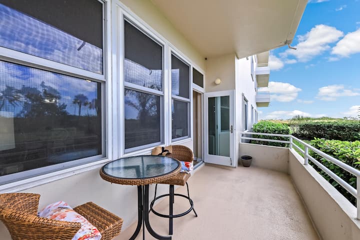 Rare Beachfront Condo | Pool, Social Room & Grill - Marco Island, FL
