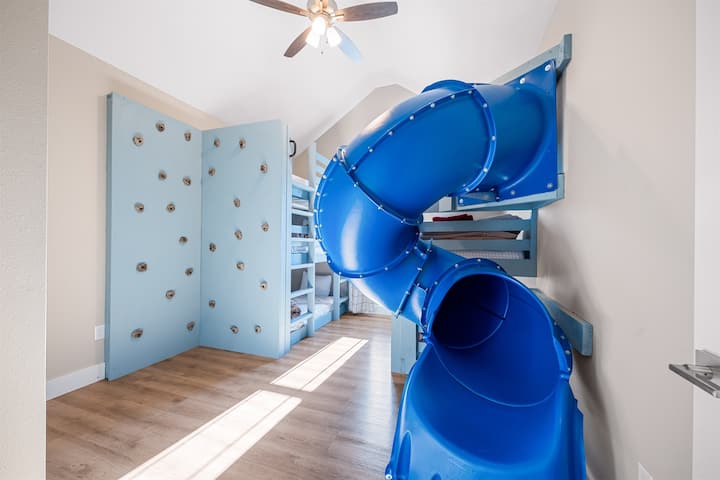 New Lodge By Silver Dollar City W/ Bunk Slide - Branson, MO