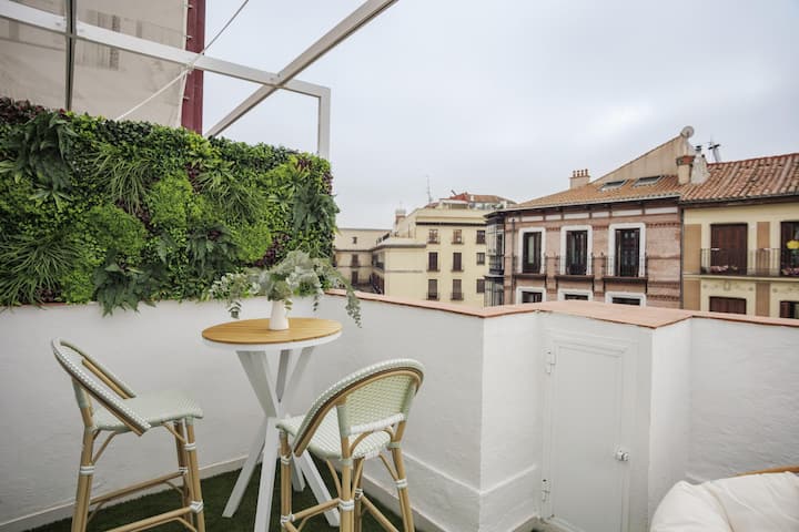 Heima Penthouse Suite Old Town - Madrid