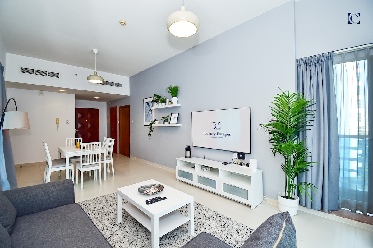 Stylish 1BR Apt - Near Metro in Dubai Marina - CAS - Apartments for ...