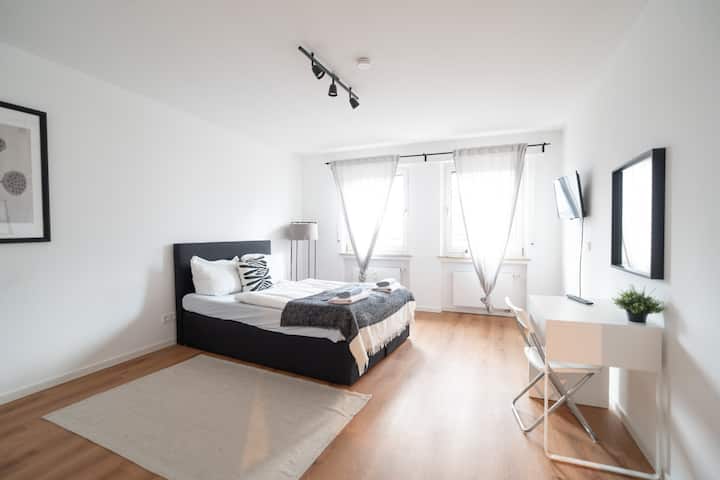 Designer Apartment | 3 Bedrooms | Top Location - Koblenz