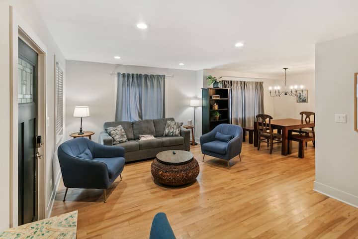 Amazing Home In Dt Libertyville - Near Naval Base! - Lake Forest, IL