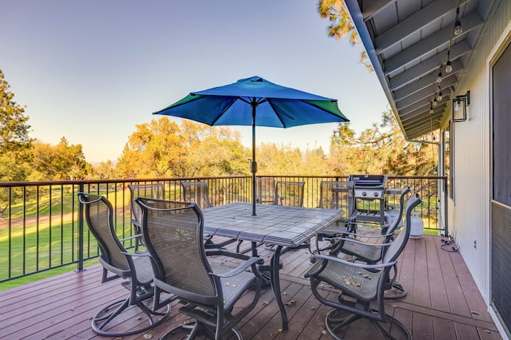 Groveland Home W/ Deck: 2 Mi To Pine Mountain Lake - Groveland, CA