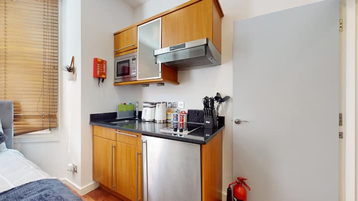 Lovely Studio Flat In South Kensington - London