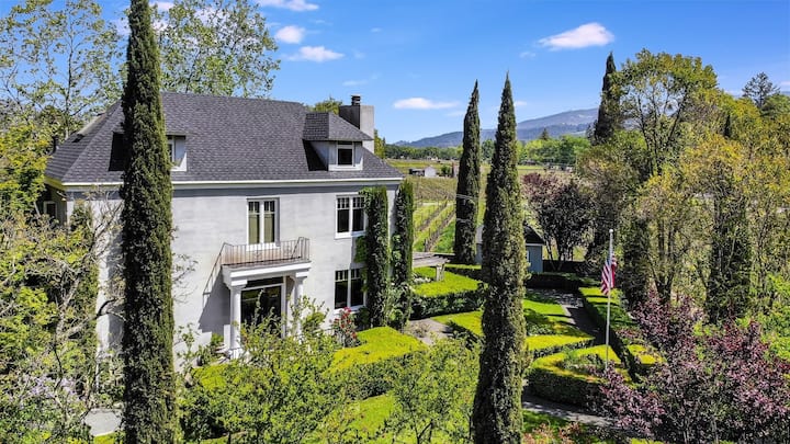 French Provencal Chateau In The Heart Of Napa - Calistoga, CA