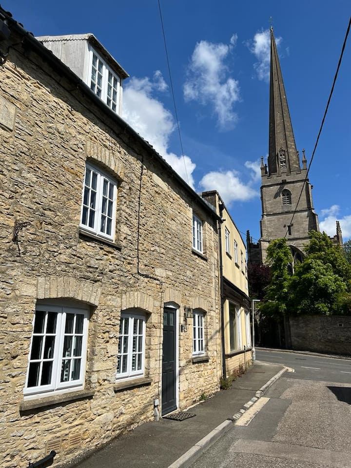 Cottage En Pierre De Cotswold, Centre De Tetbury - Malmesbury