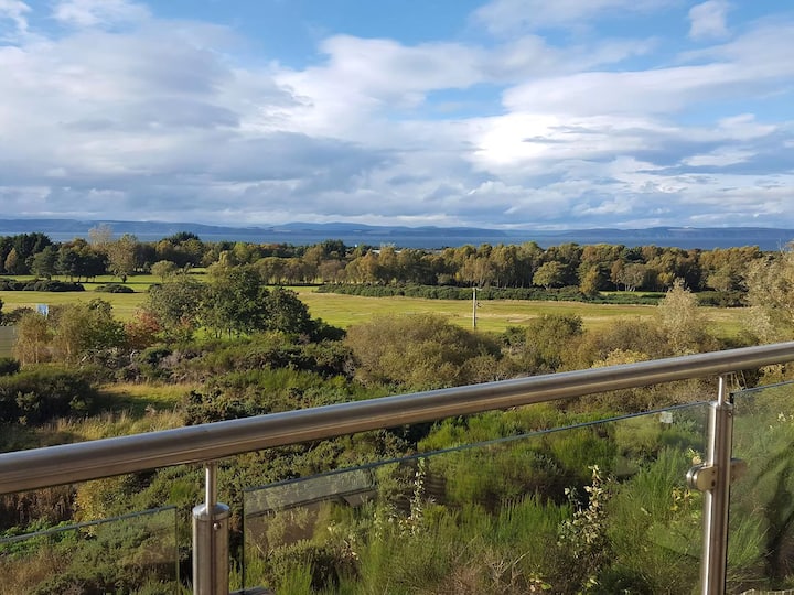 Fairway Apartment - Nairn