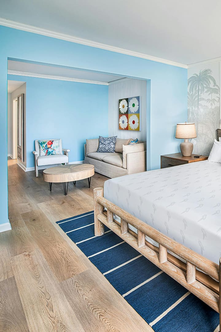 Playful Escape Near Games & Concerts At Petco Park - Coronado