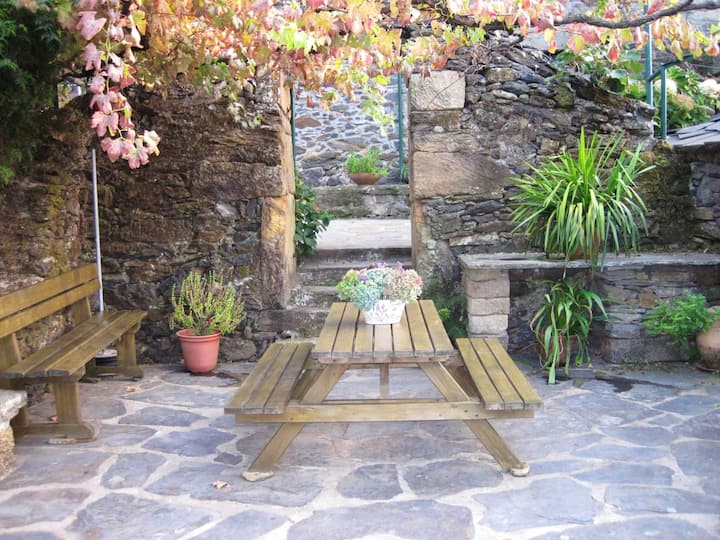 Charmante Maison Terrasse Amarante + Parking - Mondim de Basto