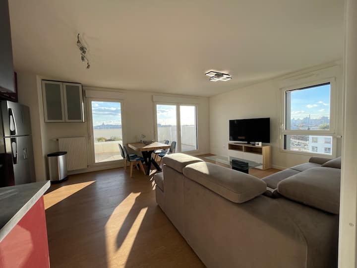 Appartement Spacieux Avec Terrasse - Levallois-Perret
