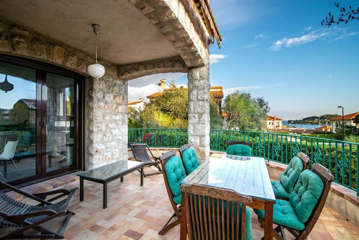 Superb Primavera Villa With Sea View - Nice