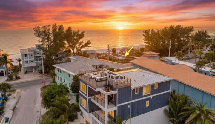 Luxury 7br|gulf & Bay Views +1 Min Walk To Beach - Anna Maria, FL