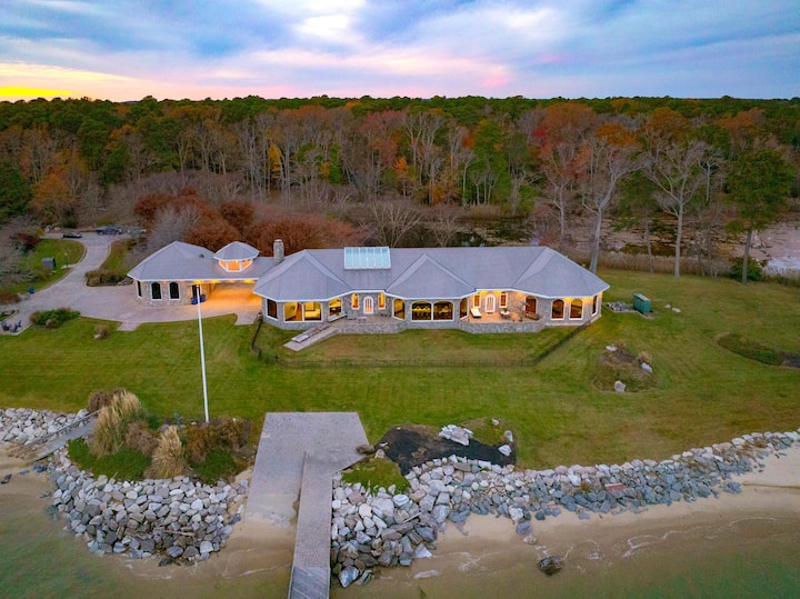 Bay Estate | Private Pier, Views, Main+guest House - Point Lookout State Park, Scotland