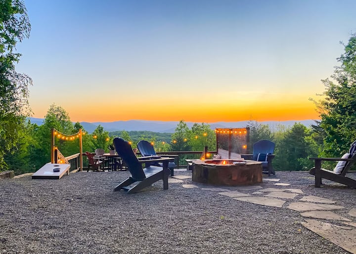 Views! Game Room+hot Tub+ Fire Pits+ Decks - 블루 리지