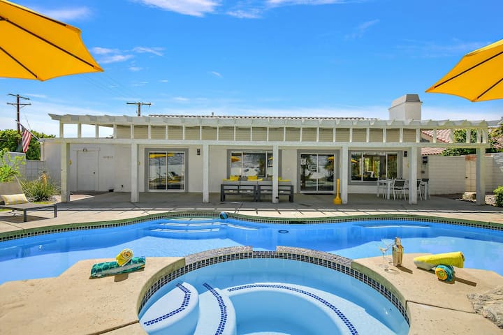Rock N Royalty: Pool, Spa, Fire Pit, Pool Table! - Bermuda Dunes, CA