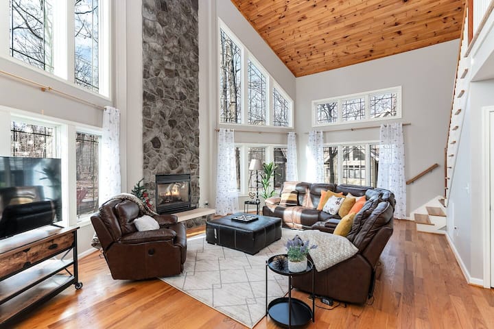 Wintergreen Escape: Ski Slopes, Trails & Hot Tub - Wintergreen