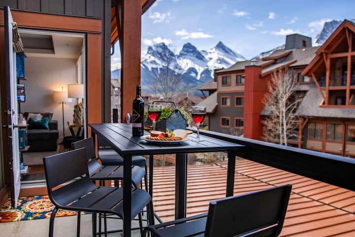 Vista Peak Hydeaway At Solara Resort - Canmore