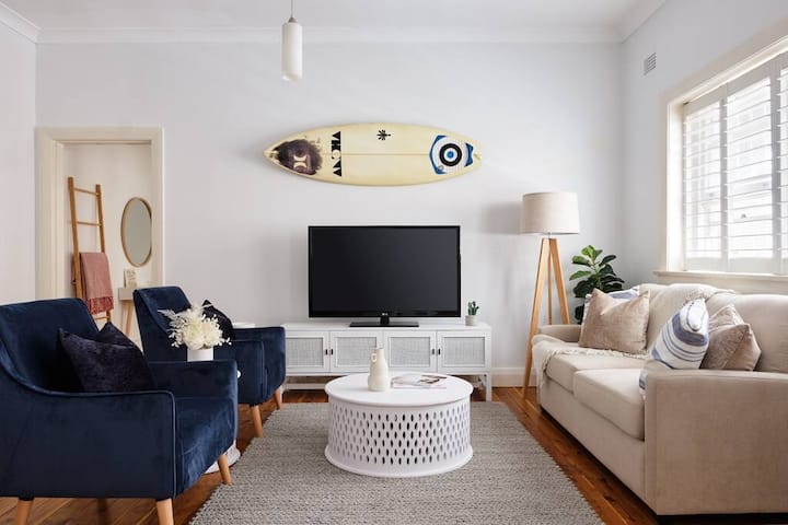 Edward Escape - Short Walk To Beach - Bondi Beach