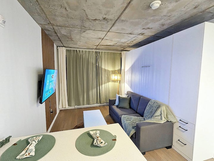 Studio Chic - Centre Mtl - Montreal