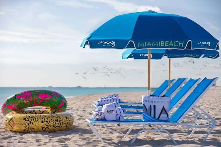 Four Beds, Beach Two Blocks Away | No Cleaning Fee - Miami Beach, FL