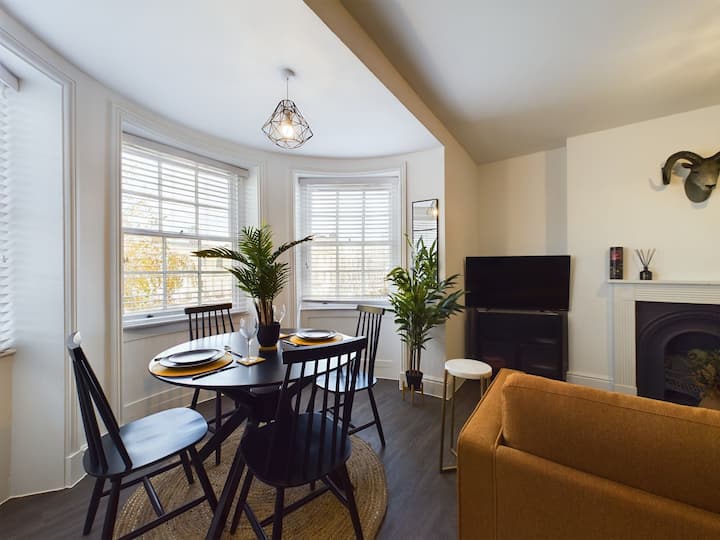 Sunningend | Super King Bed | Ev Parking - Cheltenham