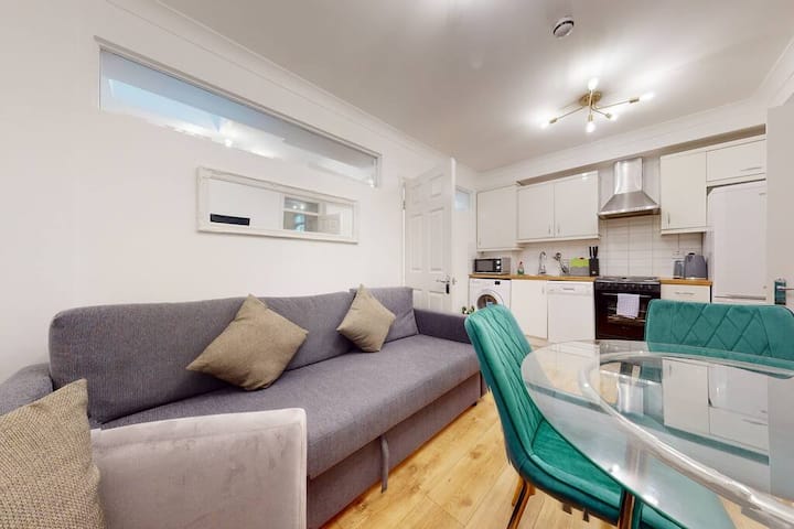 Cosy 3 Bedroom Flat- Zone 1 - London, UK